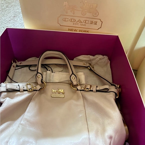 Coach | Bags | Coach Cream Shoulder Bag With Classic Design | Poshmark
